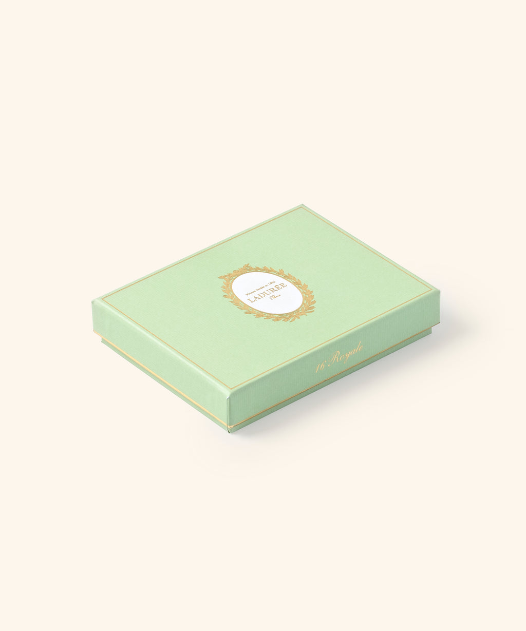 "16 Royale" 12 chocolate gift box | La Maison Ladurée