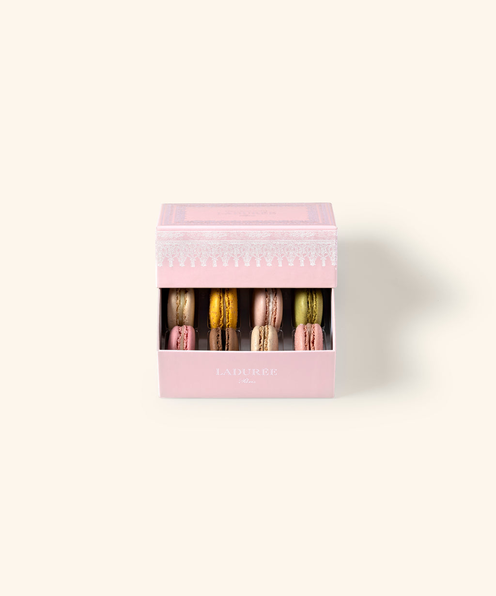 "Napoléon" 8 macarons gift box | La Maison Ladurée