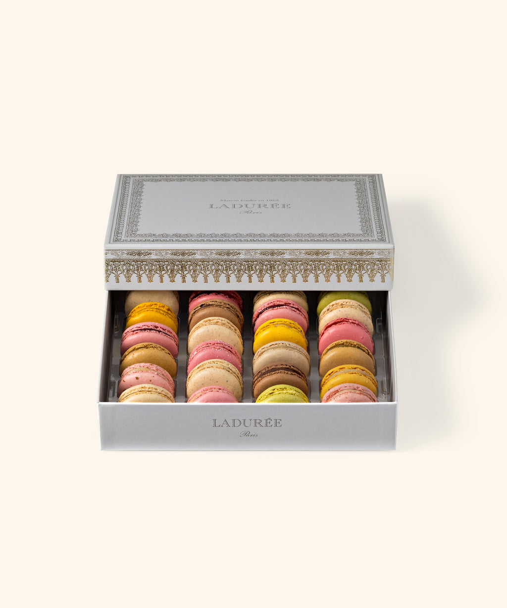 Coffret de 24 macarons "Napoléon" | La Maison Ladurée